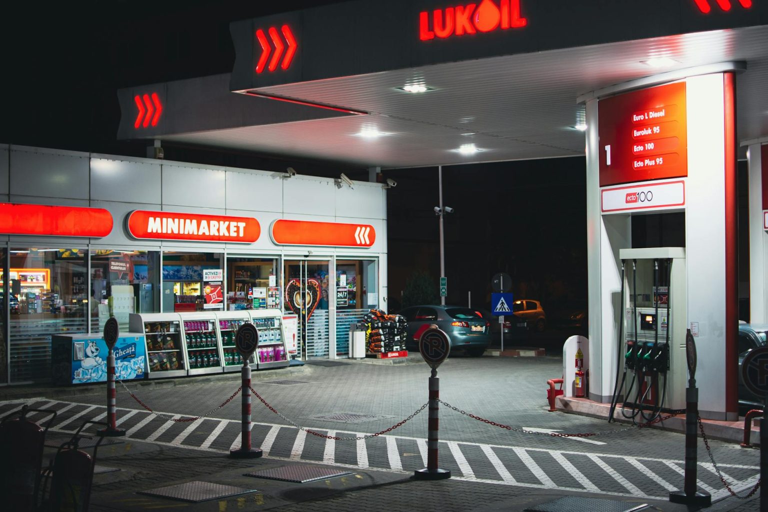 Benzin Gestreckt? Experten Entkräften Gerüchte an Tankstellen